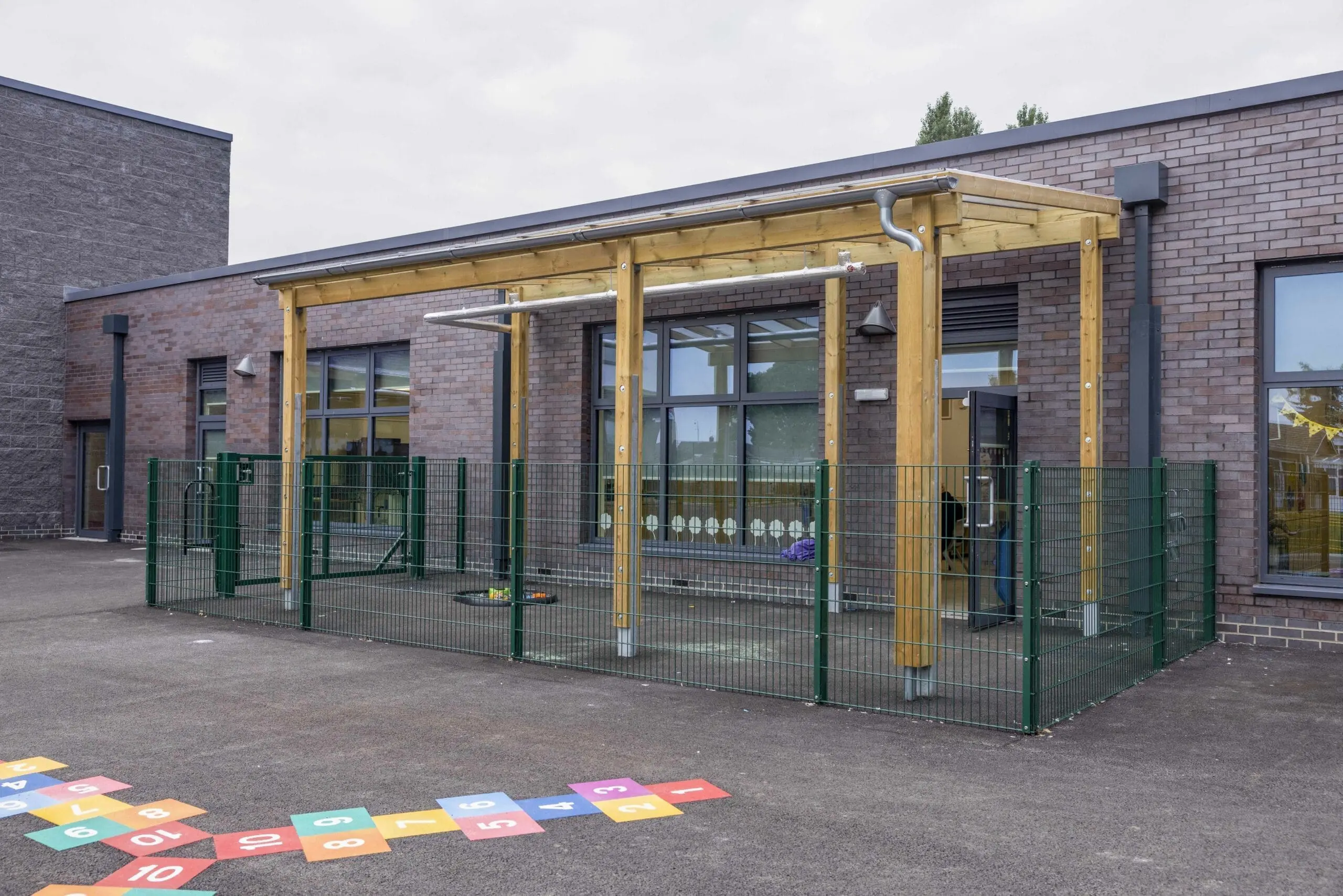 Sheldon Canopy SCP307